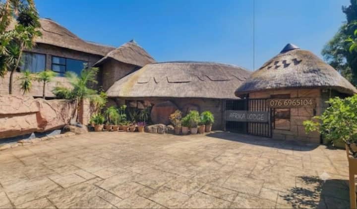 Afrika Lodge - Kempton Park