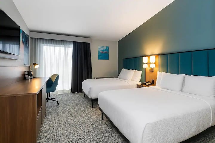 Wyndham Geneva | 2 Double | Lake Erie Day Trips - Geneva, OH