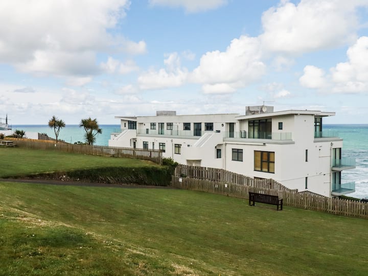 Fistral Bay Apt. - Crantock
