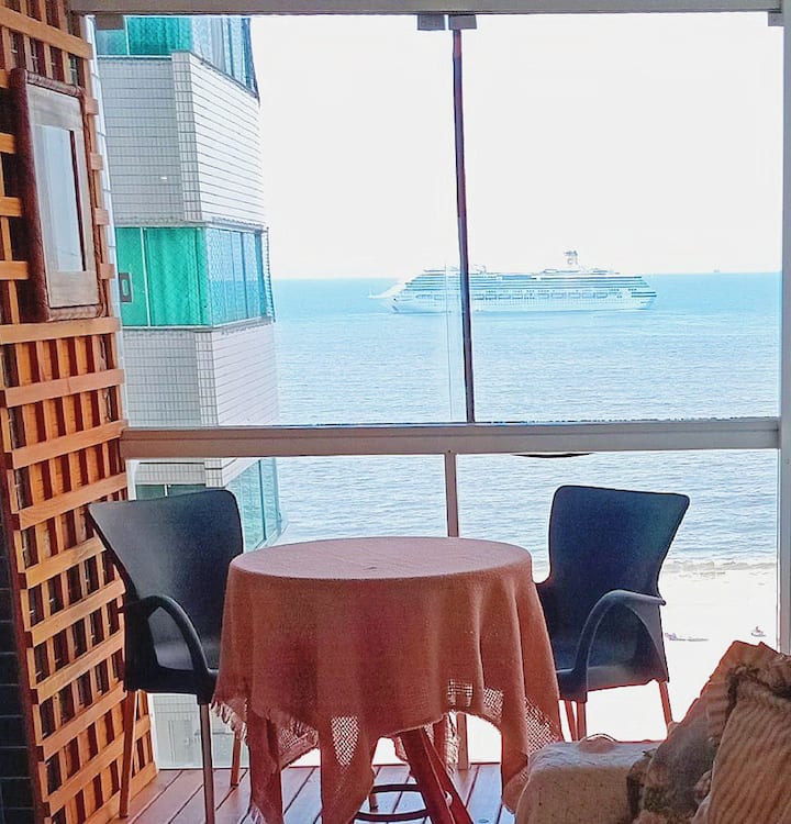 M1201 Sea View, Spacious & Stylish, 30m To Beach - Balneario Camboriú