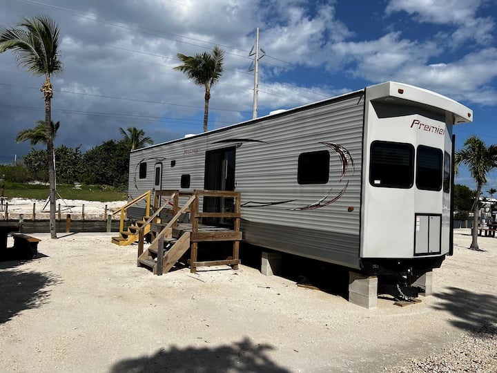 Canal Premier Travel Trailer 1 Bed - Big Pine Key, FL