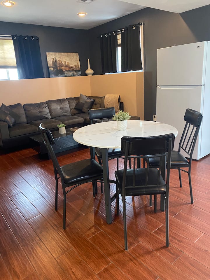 Private Cozy Guest Suite Near Providence - Providence, RI