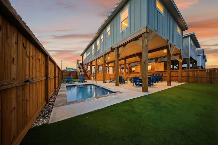 Pool • Putting Green • Firepit • Near Port A Beach - Port Aransas, TX