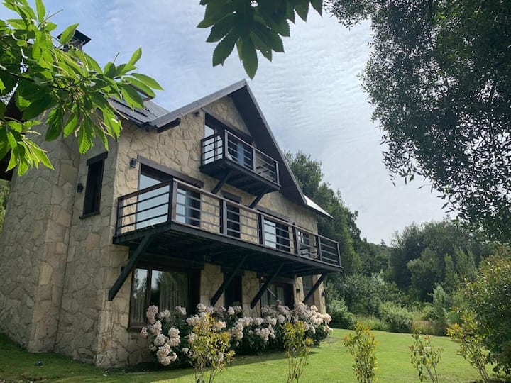 Exclusive Mountain House In Arelauquen - San Carlos de Bariloche