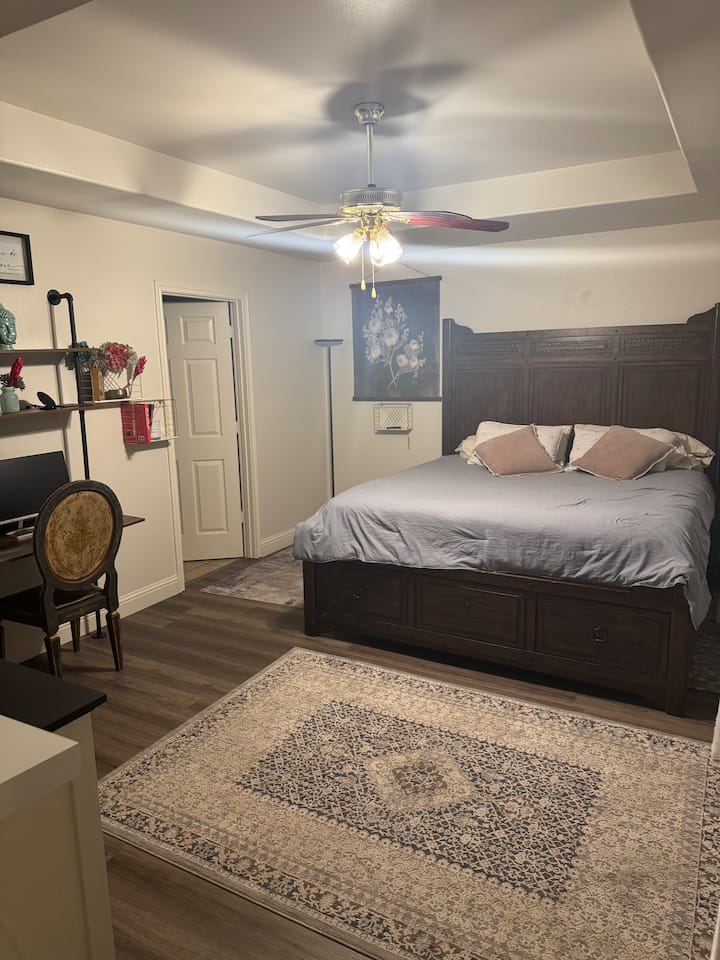 Master Bedroom With Jacuzzi Tub - Abilene, TX