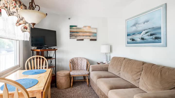 Nautical Mile Resort 1-bedroom Efficiency Suite - Wells, ME