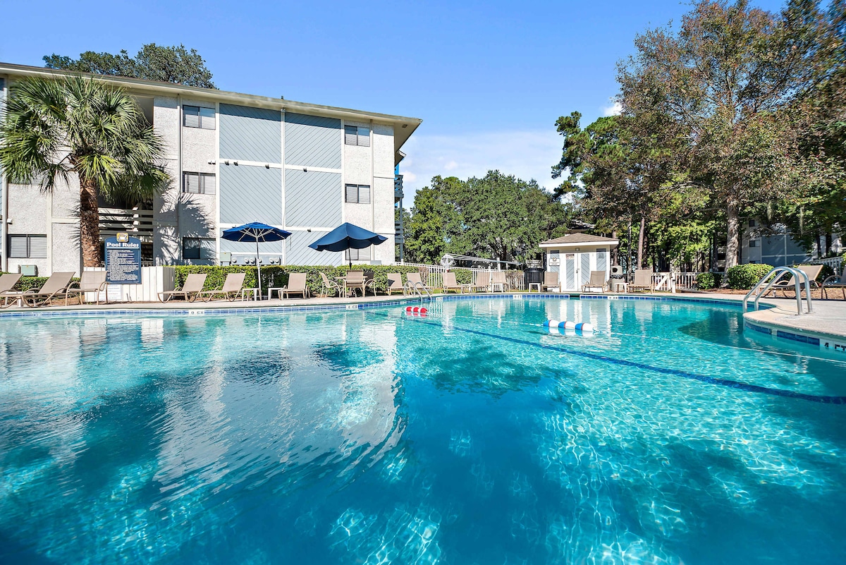 Beach Access, Pool & Tennis - Sleeps 6 - Apartments for Rent in Hilton ...