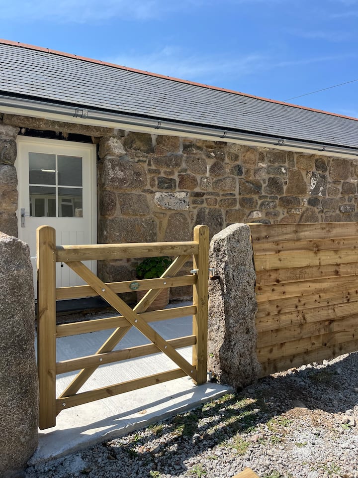 Cuthberts Barn, A Lovely Barn Near Penzance - Penzance