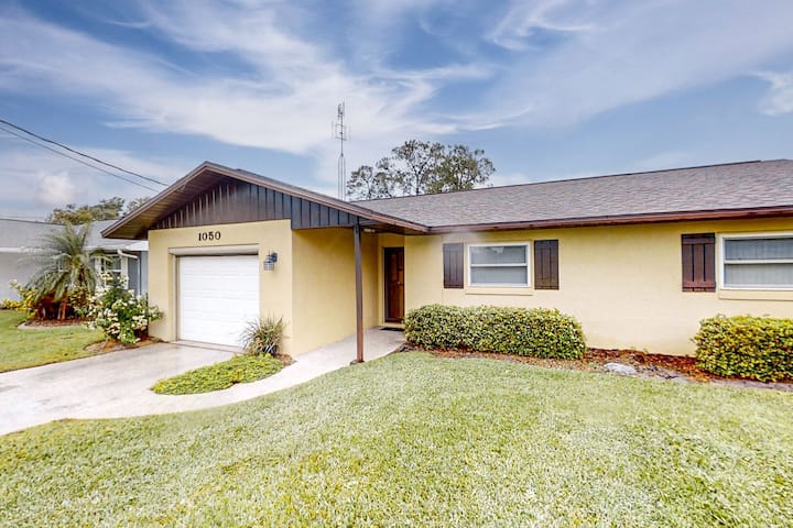Canal-front 3br With Firepit, Grill, Water Views - Sebring, FL