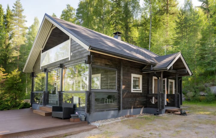 Viihtyisä Mökki Kaikilla Mukavuuksilla - Uurainen