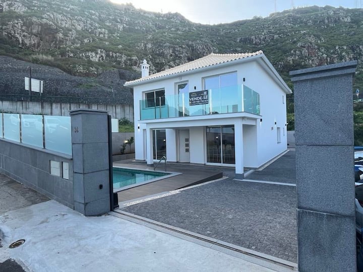 Villa Machim - Heated Pool - View - Machico