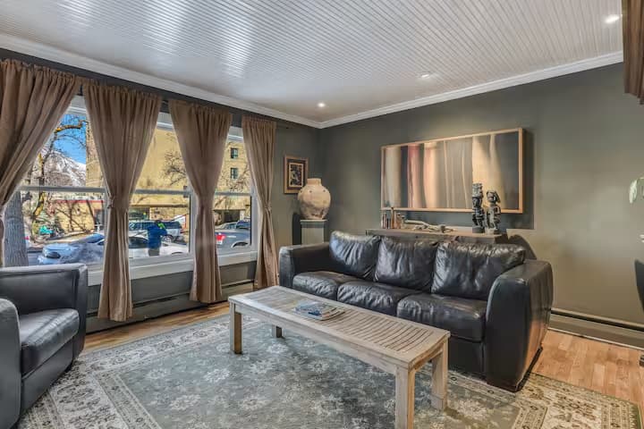 Roaring Fork Suite At High West Spa House - Glenwood Springs, CO