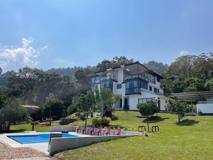 Casa Campestre La Vega Con Piscina - La Vega