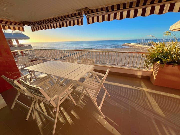 ÀTic Amb Piscina I Terrassa Davant Del Mar - Roda de Bará