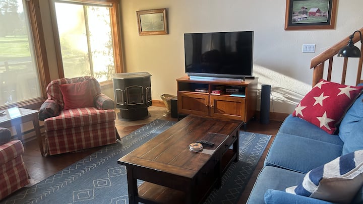 Papa’s Golf Haven House, Golf & Beach Access! - McCall, ID
