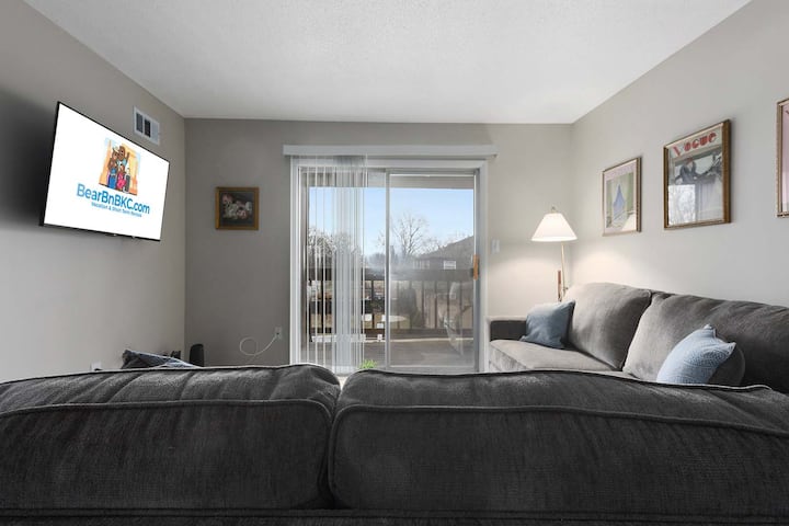 2br Apt Near Fifa And Kc Attractions, King Beds - Kansas City, KS