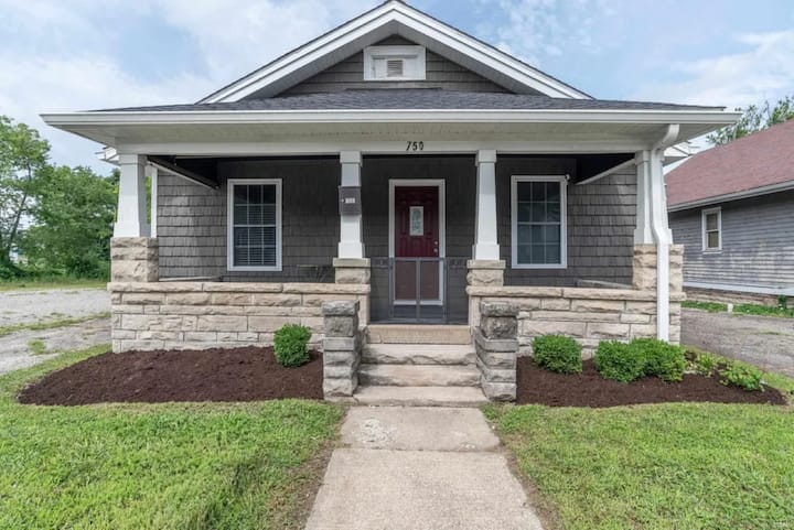 Pet-friendly Home Near Iu Campus - Bloomington, IN