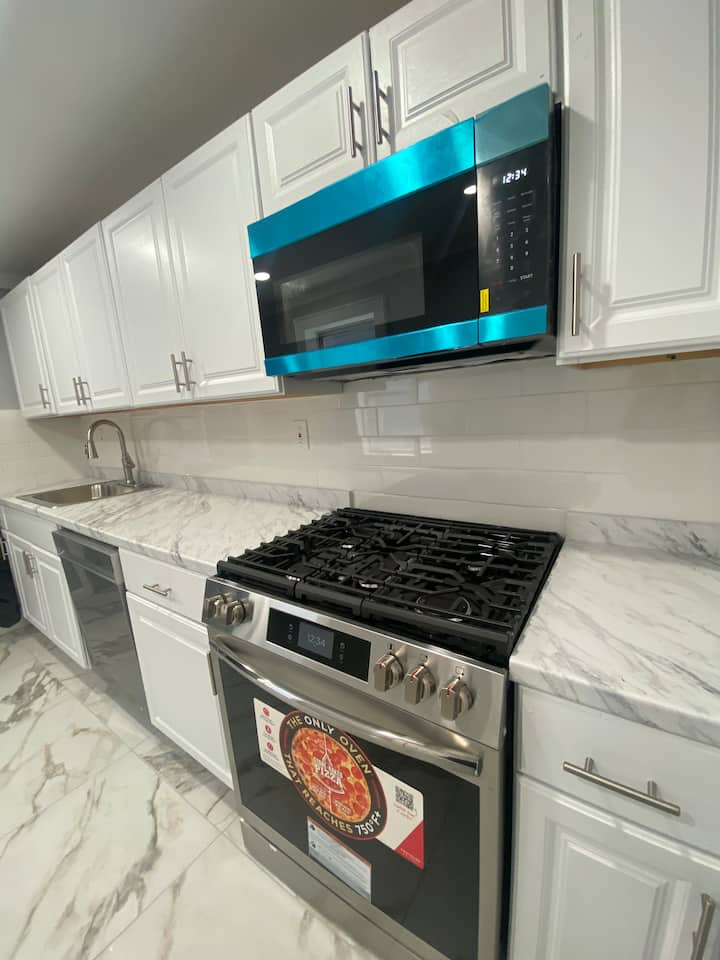 $500 Night, 5 Beds + Inflatable Mattress Max 10ppl - Jersey City, NJ