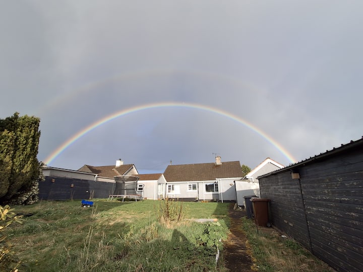 3 Bedroom Bungalow In Ballymena - Ballymena