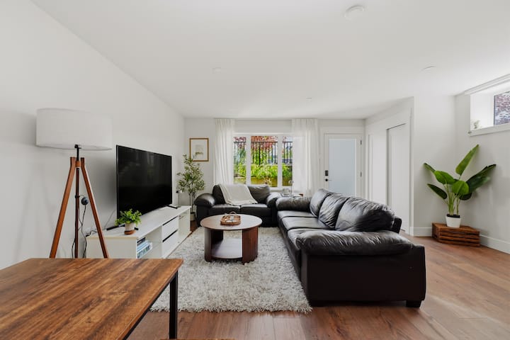 Cambie 3br By Qe Park | 7 Min Walk To Skytrain - Vancouver