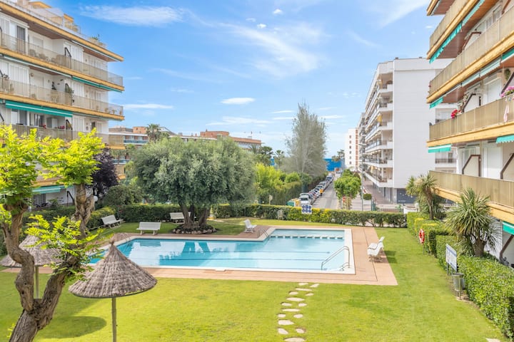 Apartamento Familiar Con Piscina Junto A La Playa - Lloret de Mar