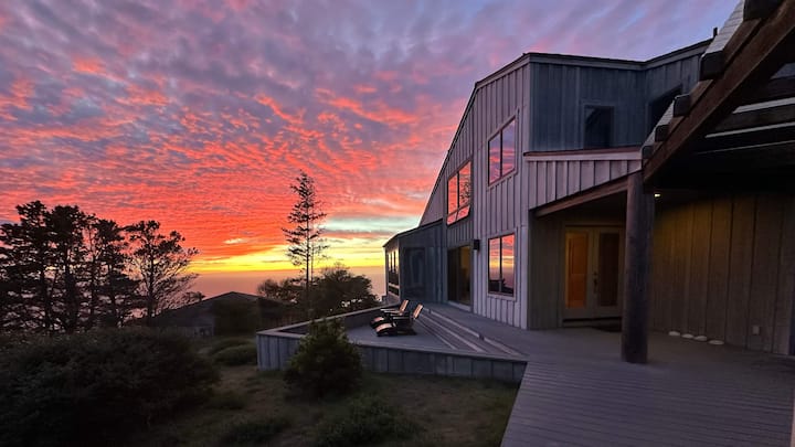Hillside 3br W Blue & White Water Views & Hot Tub! - Sea Ranch, CA