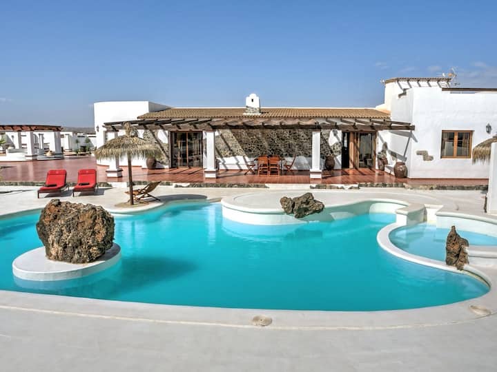 Villa Mit Privatem Pool By Interhome - Antigua