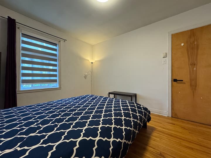 Quiet Private Room/walk To Angrignon Metro - ラザル