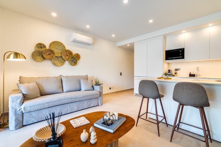 Marina Park Deluxe Apartment - Lagos