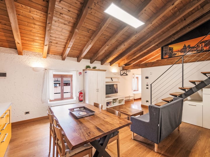 Aly D'angelo - Im Turm By Interhome - Bardolino