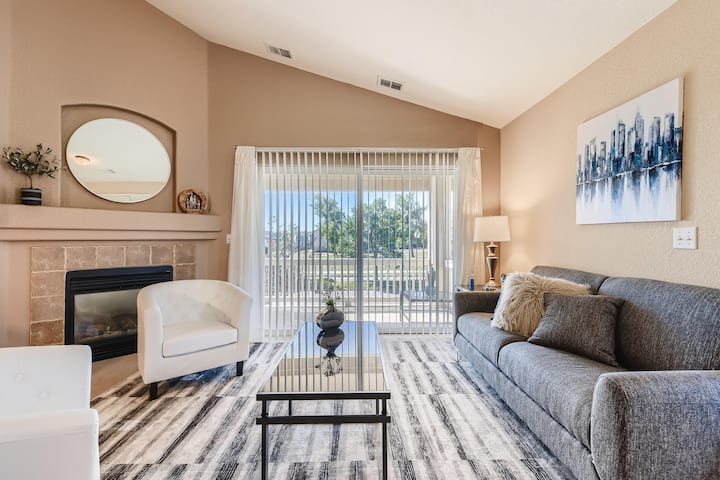 New Listing! Broadlands Condo | Pool | Hot Tub - Westminster, CO