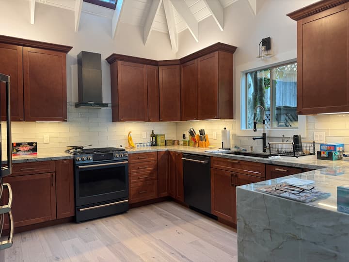 Muir Woods In Style & Luxury! Quiet Nature Retreat - Stinson Beach, CA