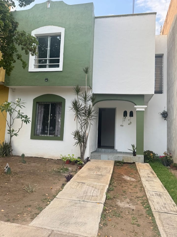 Casa Bugambilias, Espacio Muy Cómodo Y Fresco - Colima
