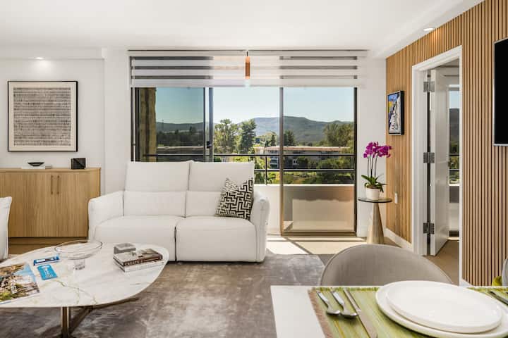 Laguna Luxury Condo All-inclusive With Meals - Laguna Beach, CA