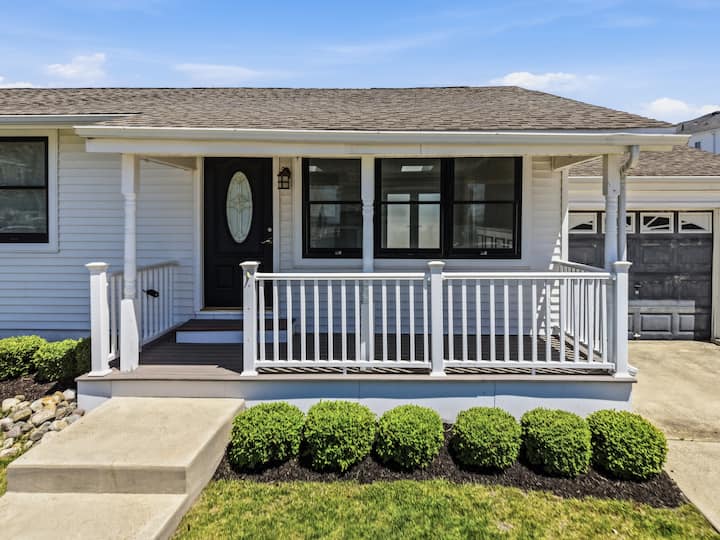 Single Level Home - Waterfront Views & 2 Deck Area - Brigantine, NJ
