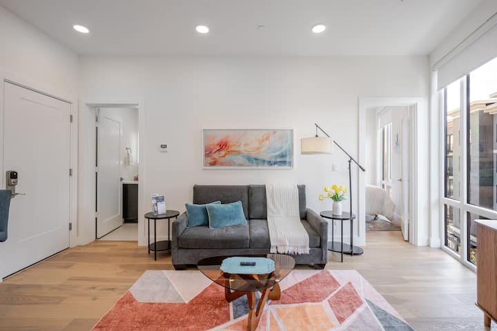 Luxury 1-bed At The Vera | Boston Landing + Mbta - Boston, MA