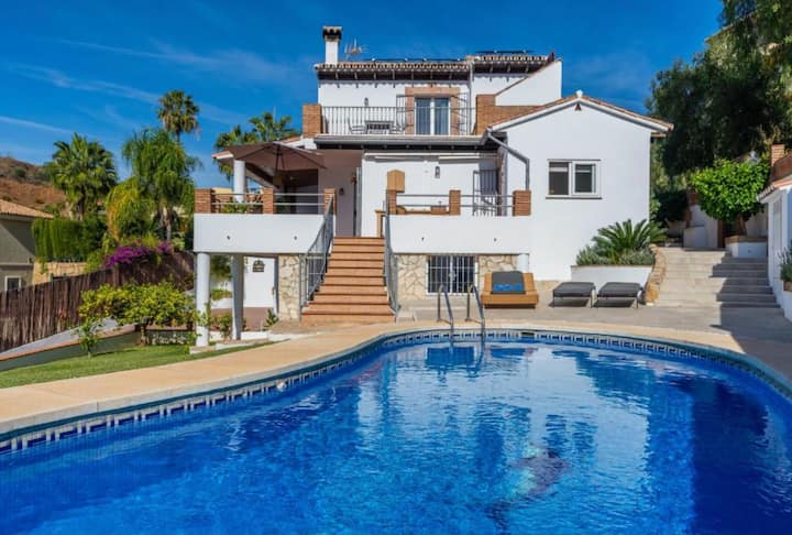 Villa Piscina Privada 10 Minutos A Pie De La Playa - Fuengirola