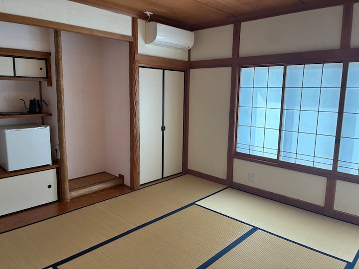 修善寺温泉街の中心|竹林まで徒歩2分・和室素泊まり宿坊【虎渓】 - Izu