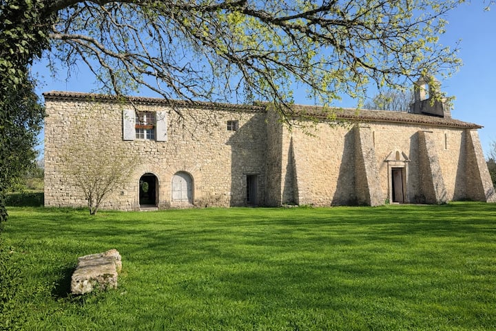 Domaine Prieuré Pour 8 à 10 Personnes - Manosque