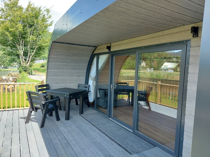 Accessible Glamping Pod - カランダー