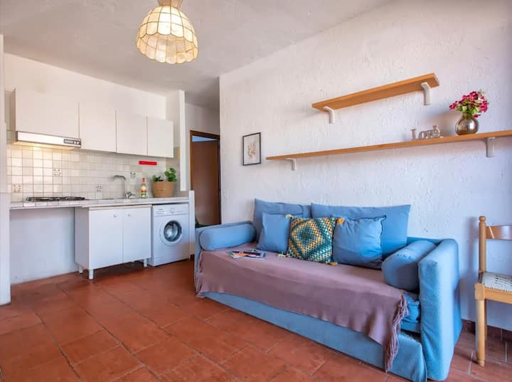 Trilocale Confortevole Con Balcone Vivibile - Golfo Aranci