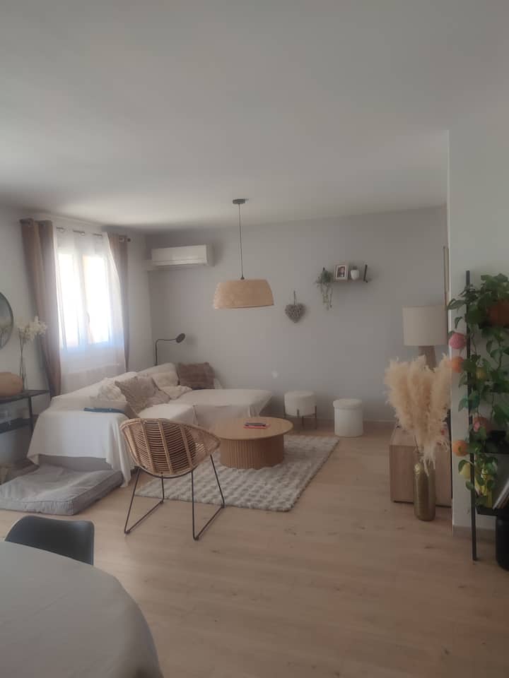 Appartement Au Calme Et Bien Situé Avec Jacuzzi - Privas
