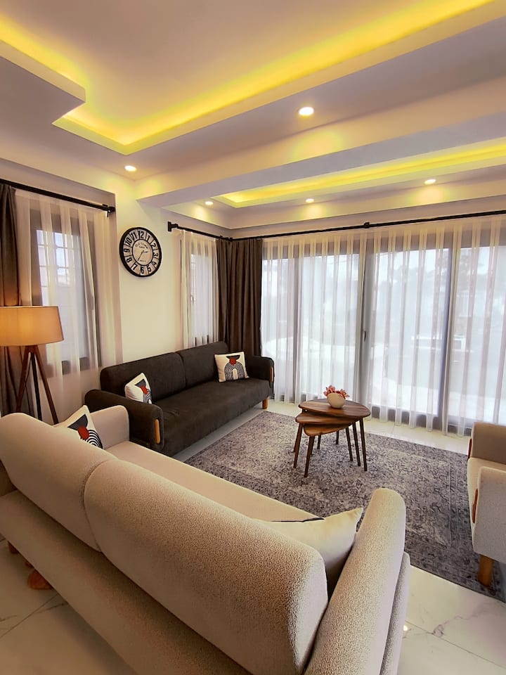 Tatil Dediğin Deniz Mi, Huzur Mu, İKisi De Burada - Turgutreis
