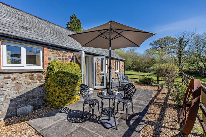 1 Bed In Milton Damerel (Oc-l42805) - Holsworthy