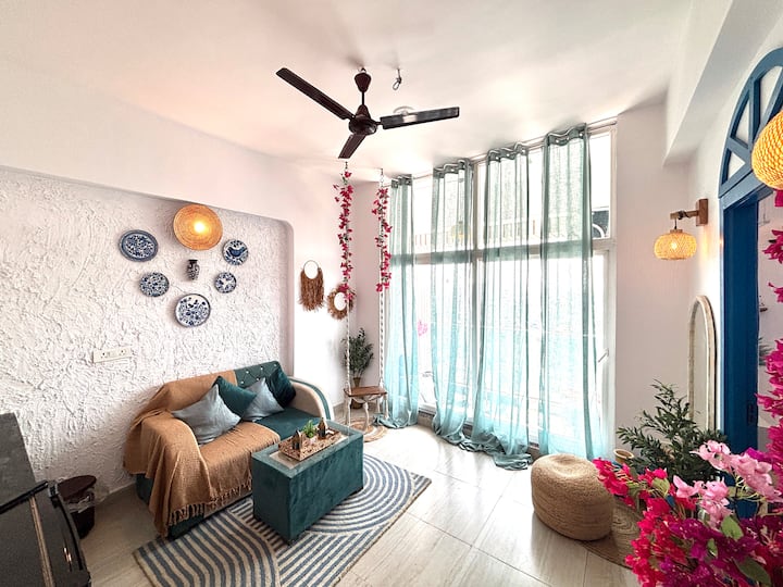 Little Santorini In The Heart Of Noida - Noida