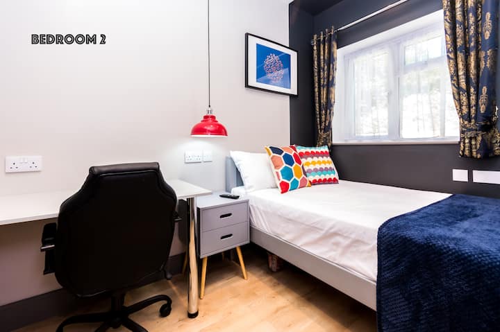 A Home In A Hotel Style-2 - Reading