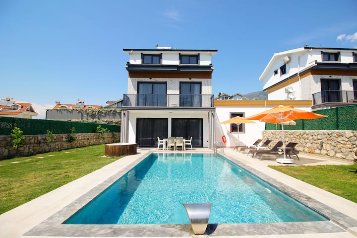 Fethiye ÖLüdeniz'de 8 Kişilik Lüx Villa Prestige 1 - Hisarönü