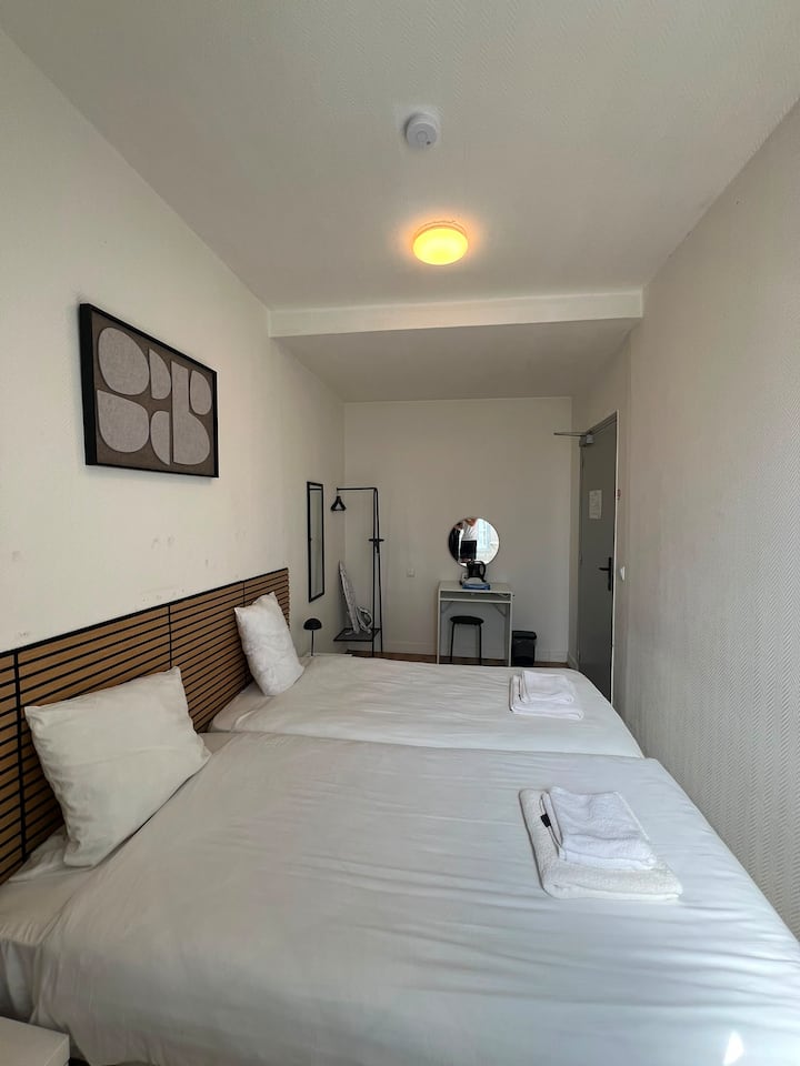 Hotel De La Gare - Chambre 6 - Paris