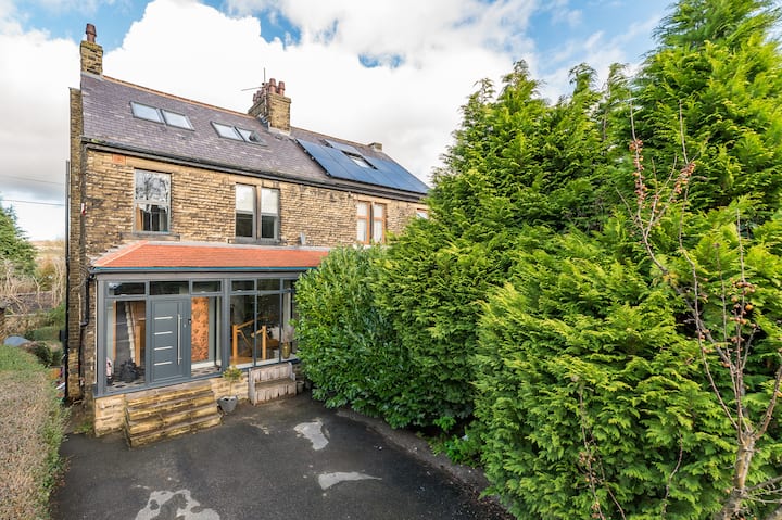 The Grand Weave House - Hebden Bridge