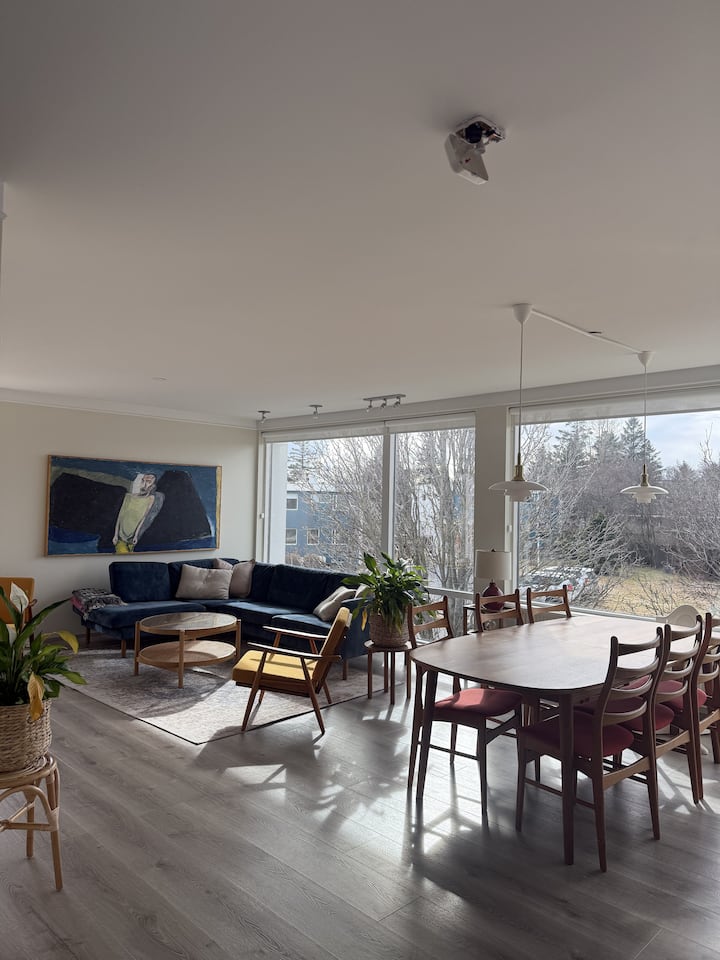 Bright Family Apartment - Reykjavik